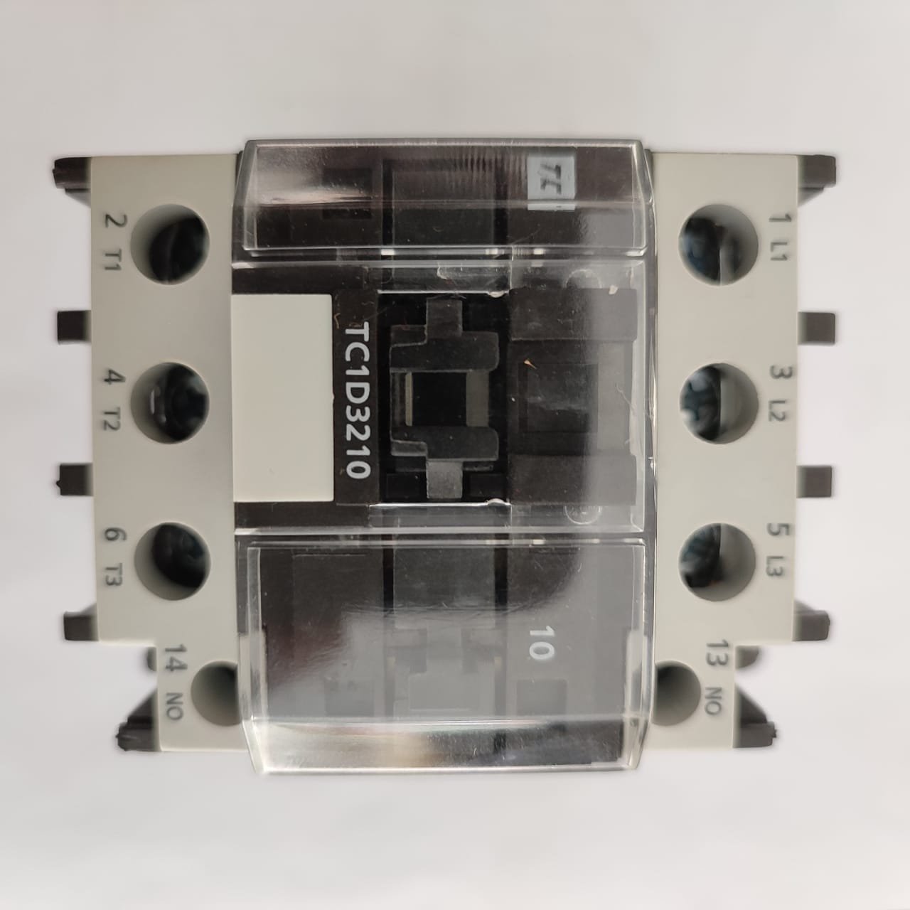 IC-01-EL619-CONTACTOR-32A,240V-TC1D3210F5-C&S - Flax Automation Pvt Ltd